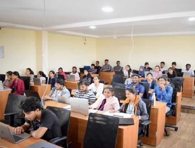 Tech Training for Corporate, Colleges and Individuals